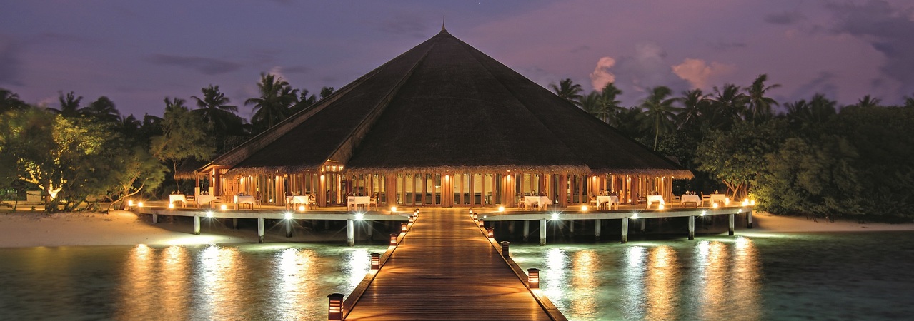 Hideaway Beach Resort | The Maldives Experts for all Resort Hotels and ...