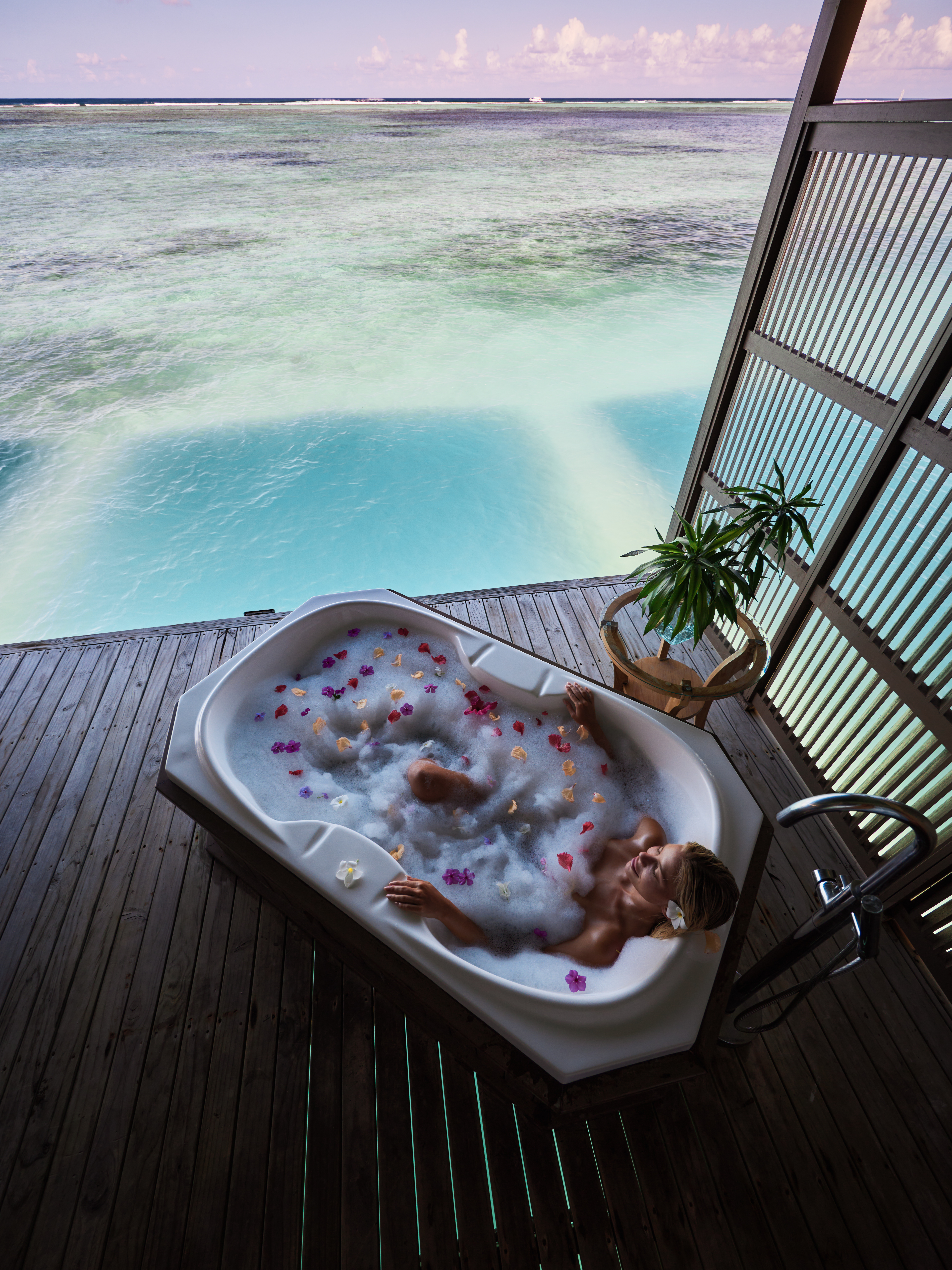 Meeru | The Maldives Experts for all Resort Hotels and Holiday Options