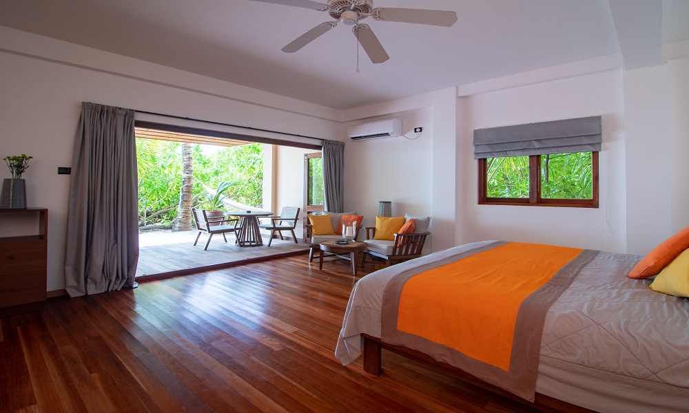 Mirihi | The Maldives Experts for all Resort Hotels and Holiday Options