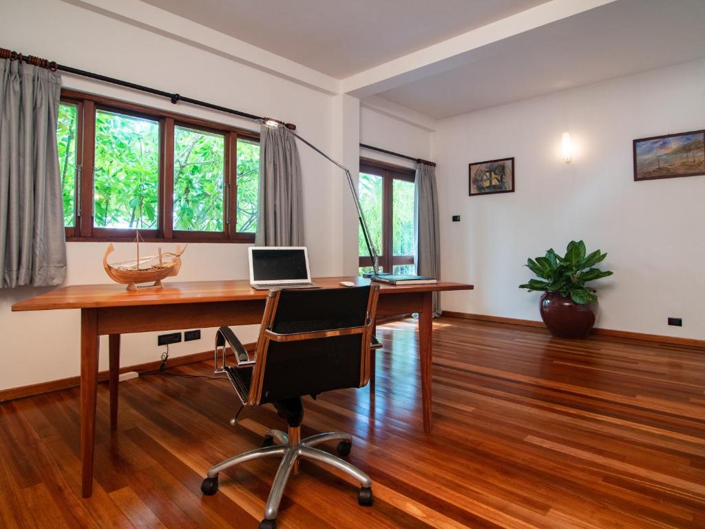 Mirihi | The Maldives Experts for all Resort Hotels and Holiday Options