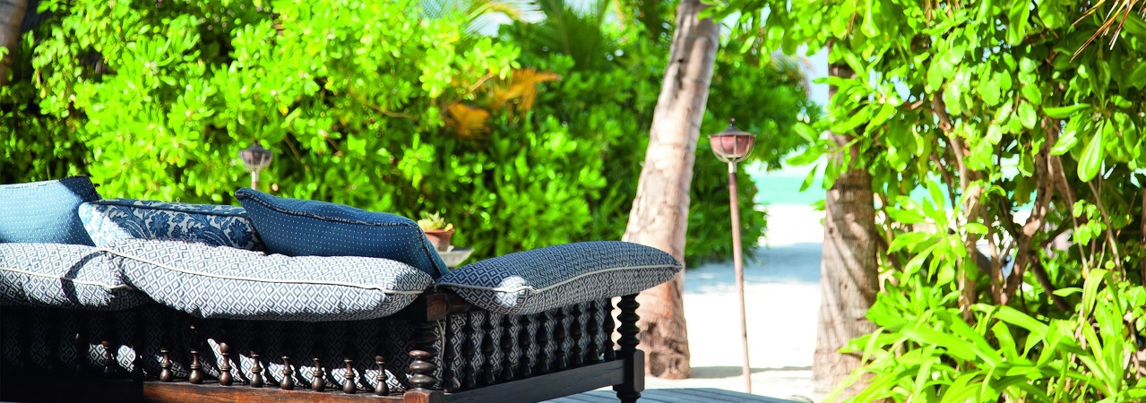 Naladhu | The Maldives Experts for all Resort Hotels and Holiday Options