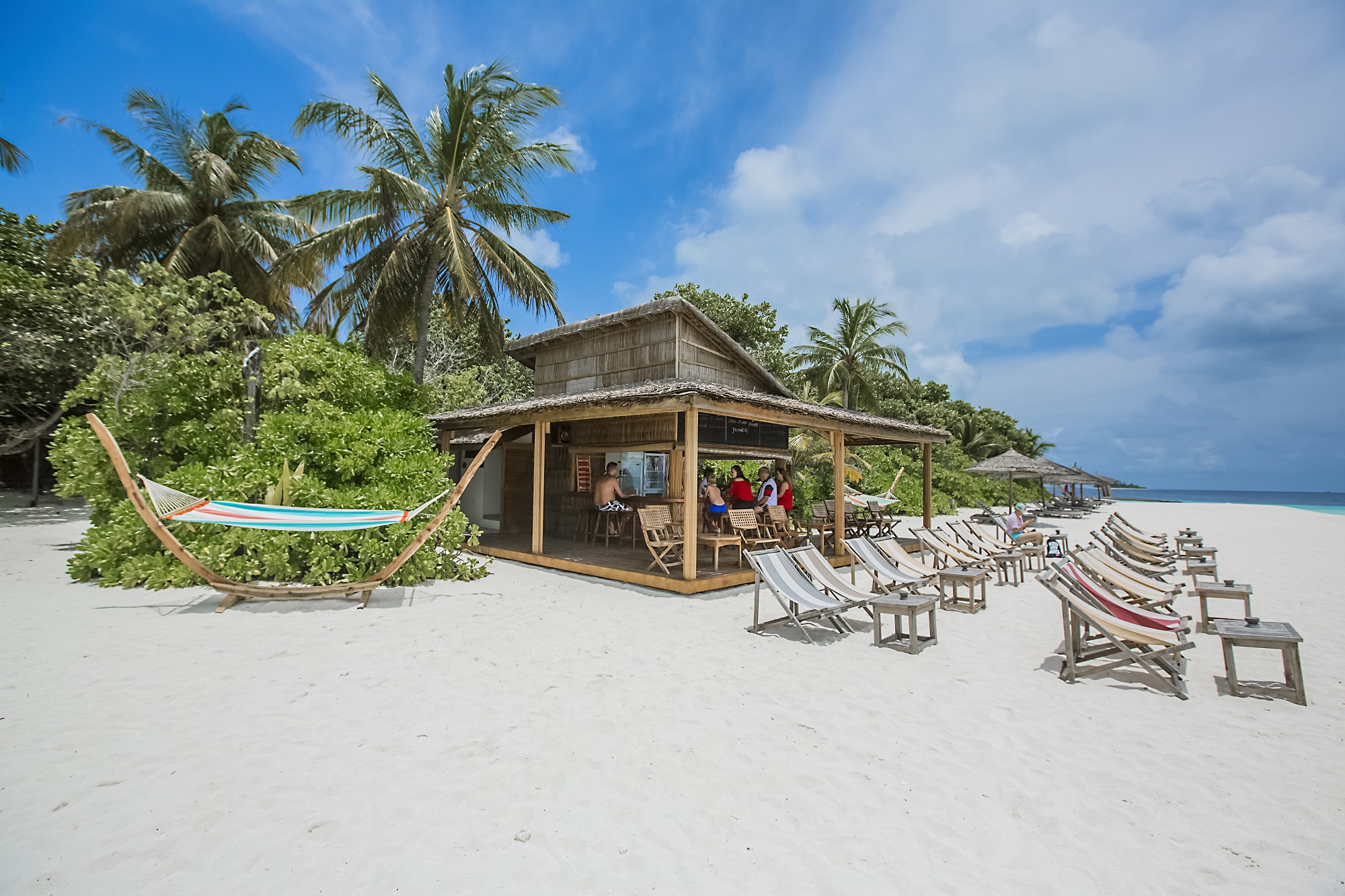Reethi Beach Resort (All Market Except UK) | The Maldives Experts for ...